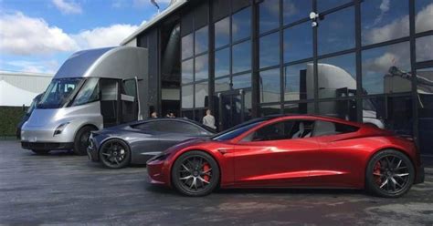 Elon Musk On Tesla Roadsters Spacex Package Its Like Full On James