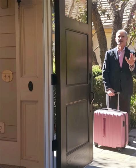 Moja Macocha Spaliła List z Akceptacją na Studia w Kominku Ale Nie Uśmiechała Się Gdy