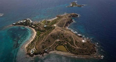 Inside Jeffrey Epsteins Island Traveller Sneaks On To Paedophiles
