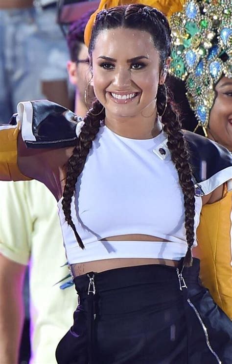 Demi Lovato R Celebrityarmpits