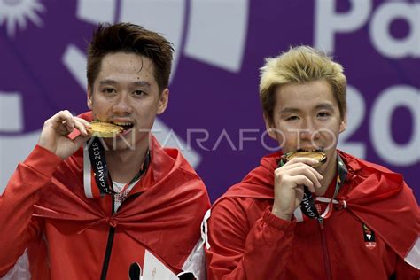 BULU TANGKIS MEDALI EMAS GANDA PUTRA INDONESIA ANTARA Foto
