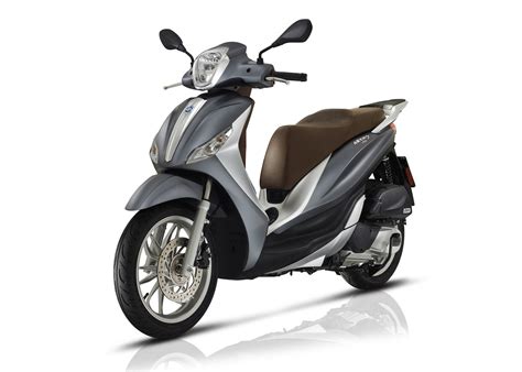 Motorrad Vergleich Piaggio Medley 125 Ie Iget 2019 Vs Peugeot Belville