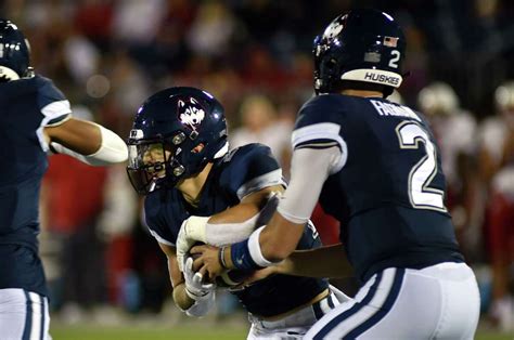 Uconn Football Falls To Nc State Before Large Crowd At Rentschler