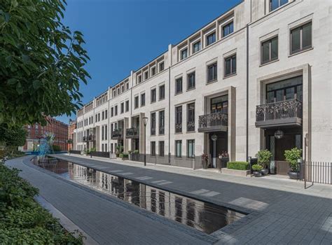 Whistler Square Chelsea Barracks England London England Sw1w House