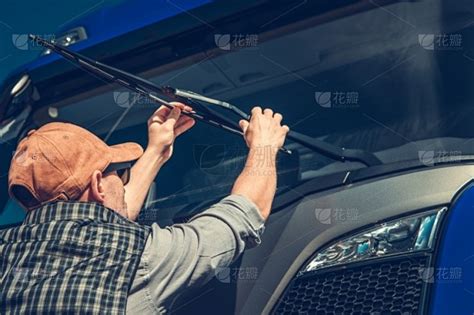 替代 卡车 风档刮水器 部分 波兰 安全的 汽车 环境 半挂式卡车 图像