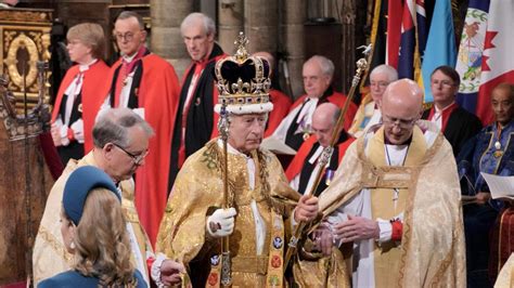 Lancien Bassiste Des Sex Pistols A Réécrit God Save The Queen Pour