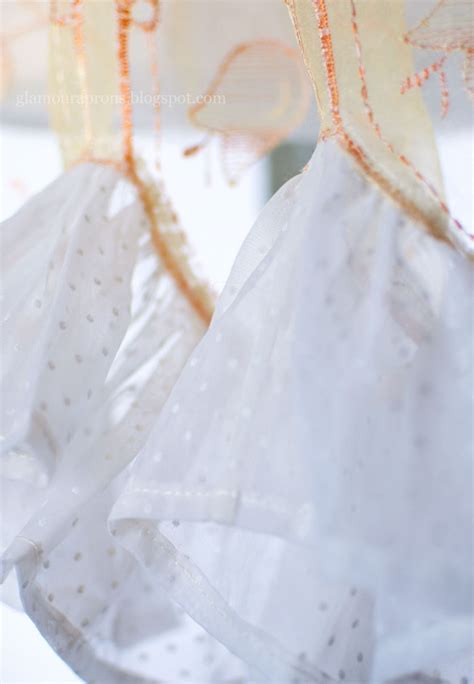 Sexy Half Apron With Tulip Embroidery Yellow And White Small White