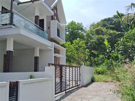 4 BHK Brand New House For Sale At Ambalapady Pallikkara Ernakulam