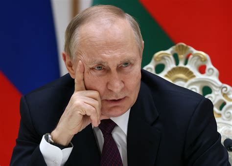 Putin Orders Spy Agencies To Intensify Hunt For Traitors Spies
