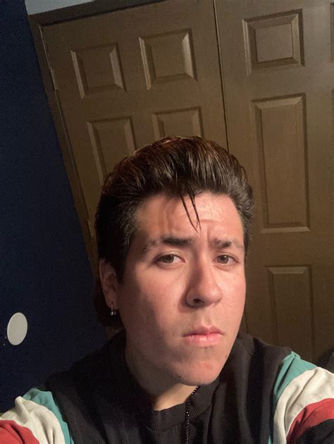 Classic Pompadour Pachuco Style 🇲🇽 🇺🇸 Rhairstyle