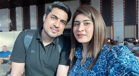 Iqrar Ul Hassan And Aroosa Khan Honeymoon Pictures From Prague Czech