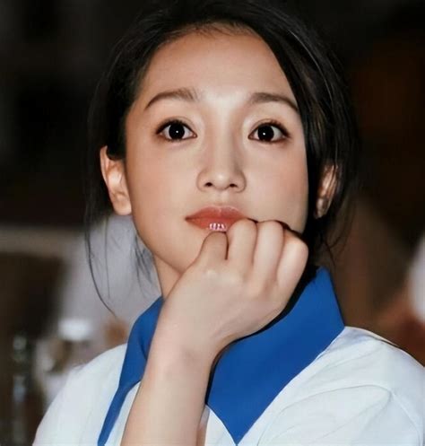 10位“天生狐狸眼”女星，眨眼像放电、眼睛能勾人，媚到骨子里了 狐狸 张曼玉 邓婕 新浪新闻