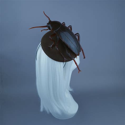 Cucaracha Brown Giant Cockroach Insect Bug Fascinator Hat Pearls