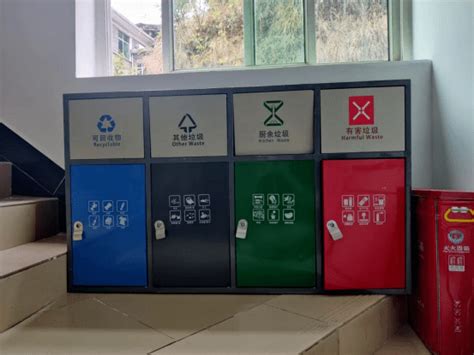 县市场监管局三举措，扎实推进生活垃圾分类回收办公楼家具