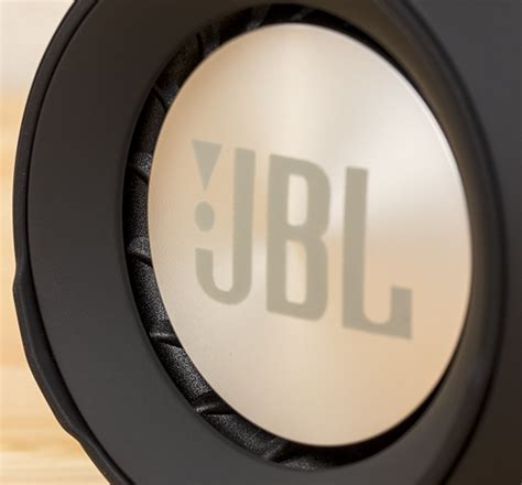 Bluetooth-колонка JBL Charge 2