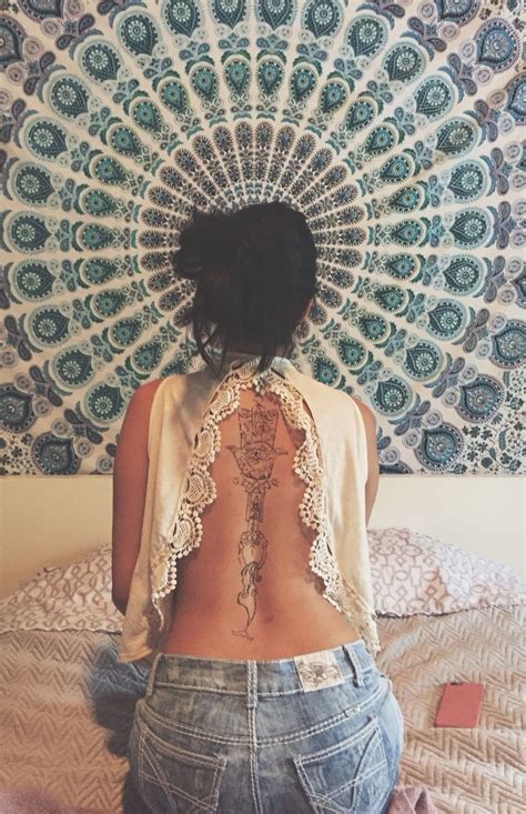 Αποτέλεσμα εικόνας για henna tattoo back spine Back henna Henna