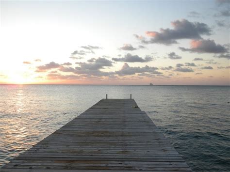 Salem Runaway Bay Vacation Rentals Villa Rentals And More Vrbo