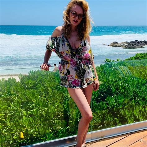 Heather Graham Bikini 1