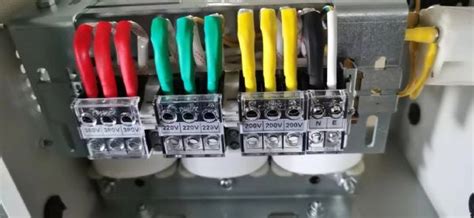 成都变压器厂家380v变220v