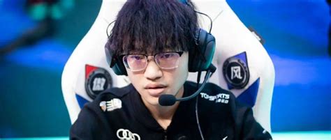 外媒评级lpl夏季赛中单top5：knight被评为第一中单！小虎仅排第2英雄选手rookie