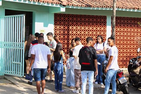 Clima De Expectativa Marca O Primeiro Dia De Provas Do Vestibular Uesb