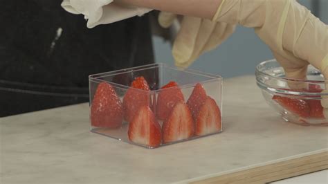 만만셰 제철인 딸기를 활용한 맛있는 디저트 딸기티라미수 By 눈크미