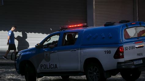 Най малко трима убити при нападение с огнестрелно оръжие в две училища в Бразилия Новини бг