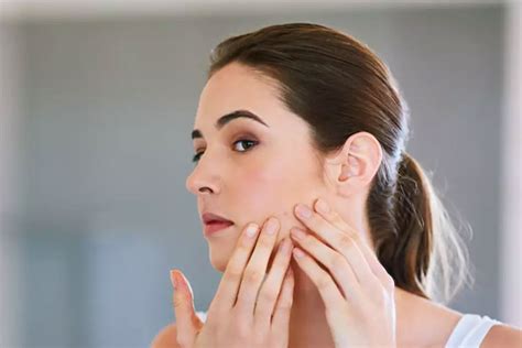 Clogged Pores On Face Know How To Clear Them What Not To Use