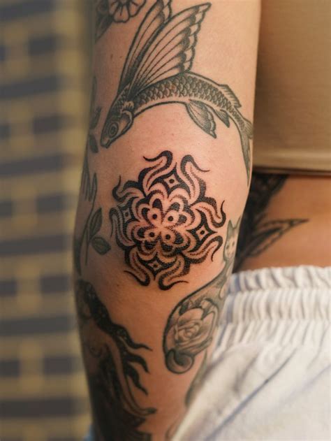 Dotwork Ornamental Tattoo Done By Lady Bao In 2024 Simplistic Tattoos