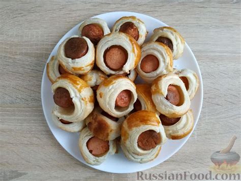 Рецепт: Мини-сосиски в тесте на RussianFood.com