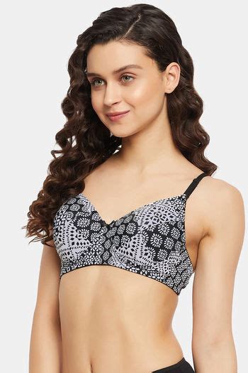 Buy Clovia Padded Wired Full Coverage T Shirt Bra Black At Rs1199