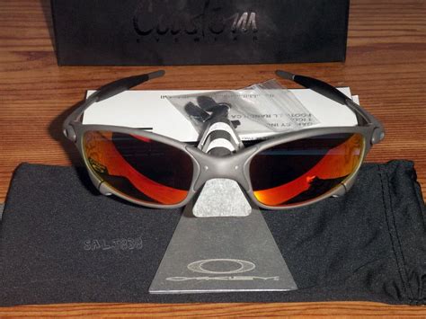 Oakley X Metal Juliet Titanium Dark Ruby • Solargas Comercializadora