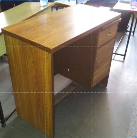Playwood Mkd Teacher Table For Class Room Size 36 X24 X30 At ₹ 4500