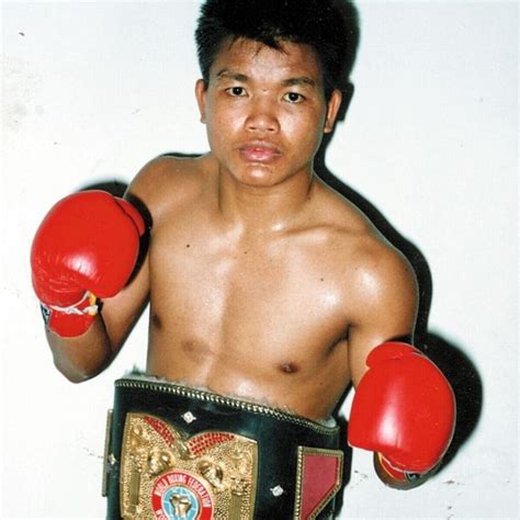 Samson Issan Roi Ets Bull Biography And Best Fights Muay Thai
