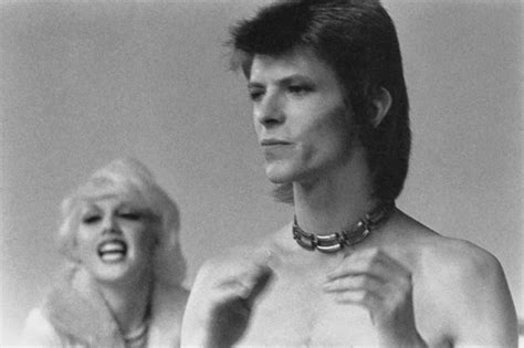 Vintage Photos Of Cyrinda Foxe With David Bowie On The Set Of His Music