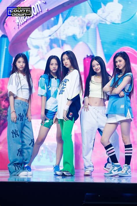 Newjeans Global On Twitter New Jeans Style Kpop Outfits Stage Outfits