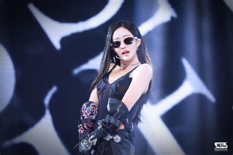 241103 Kiss Of Life Julie Igloo At Inkigayo Kpopping