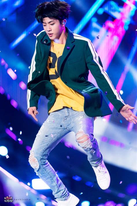 Jimin Couldnt Keep A Straight Face When Jin Compared Their Dance Skills