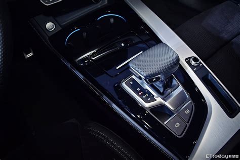 奧迪a5 Sportback換裝軍綠大衣超吸睛！輕油電動力230萬元起開賣 Ettoday車雲 Ettoday新聞雲