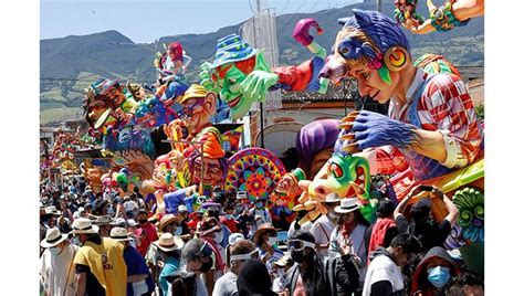 Las Carrozas Ilusionan En Regreso A La Calle Del Carnaval De Pasto La