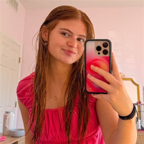 Ashley Bates Reads Youtube