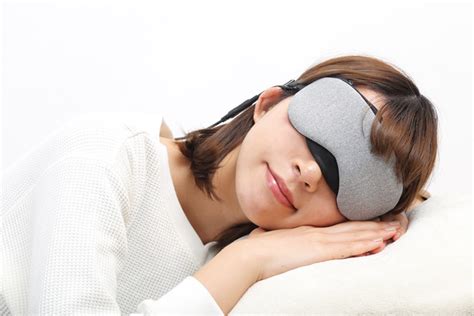 ホットアイマスクの正しい使い方と効果的な使用時間【この使い方はng！】 Youandme
