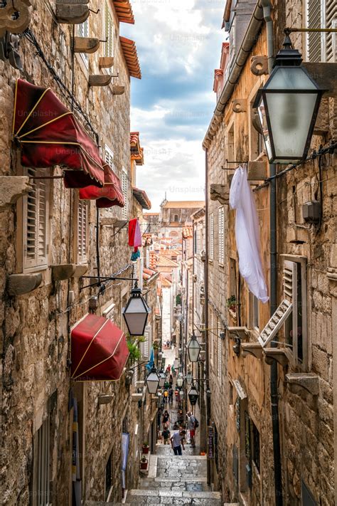 Narrow Pictures Download Free Images On Unsplash