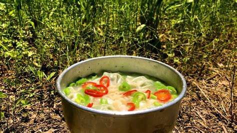 A Walk In The Woods Trangia Mini Mandu Dumplings Ramyeon Youtube