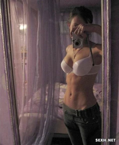 Зажигательные красотки напоминают о себе парням снимаясь голыми Pic