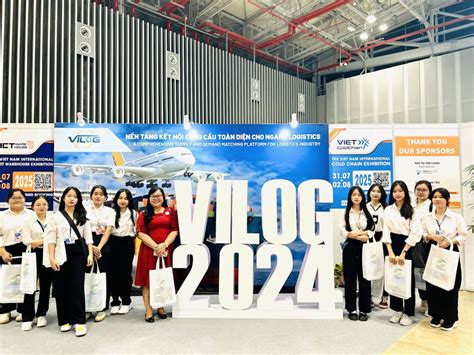 [tckt] Sinh Viên Ngành Logistics Và Quản Lý Chuỗi Cung ứng Tham Quan
