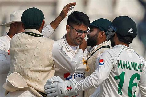 Abrar Ahmed Pakistan Vs England 2022 Debutant Pakistan Spinner Abrar