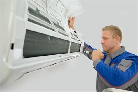 Mantenimiento y reparación de aire acondicionado Daikin en Madrid