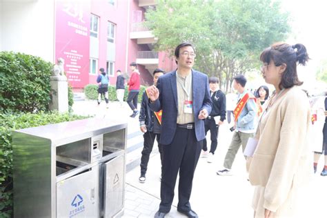 学院动态争做文明志愿者美院师生在行动 学生工作处 沧州师范学院