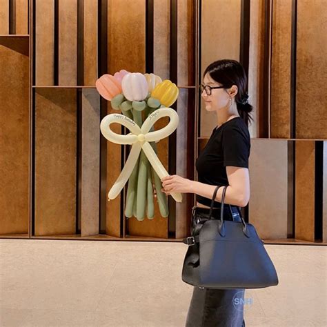 한지혜 데일리백 더로우 가방 마고백 12 올여름 40대 패션 여성 연예인 명품 가방 트렌드 추천 브랜드 가격은 네이버 블로그